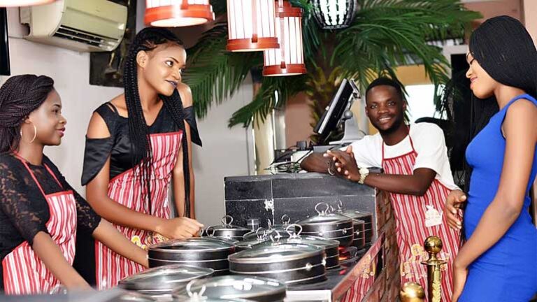 7 Essential Tips to Run a Family Business and Achieve Success