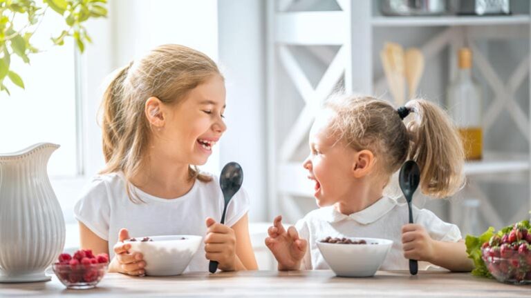 5 Tips To Teach Your Kids Healthy Snacking Habits
