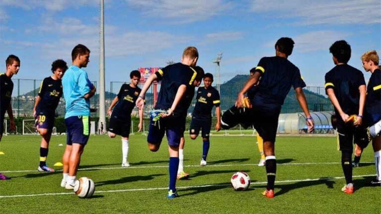 How To Become A Youth Soccer Coach For A High School