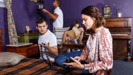 10 Best Small Fun Activities for Employees in the Office or Outdoor