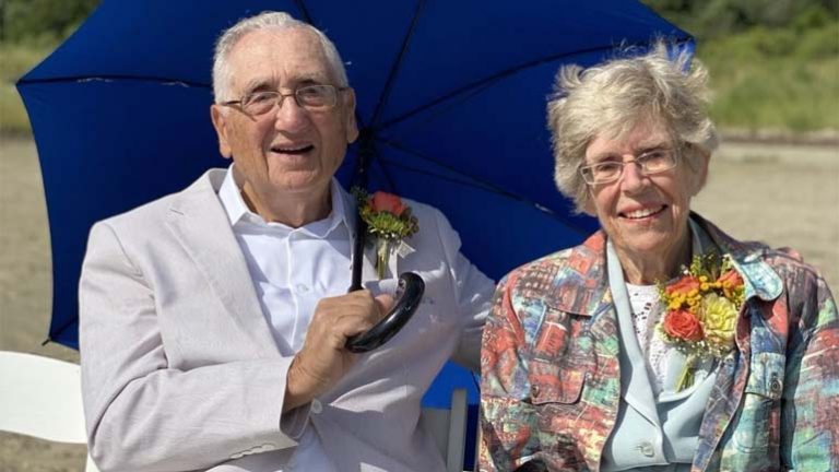 6 Reasons Why Our Grandparents Have Healthy Teeth than Us?